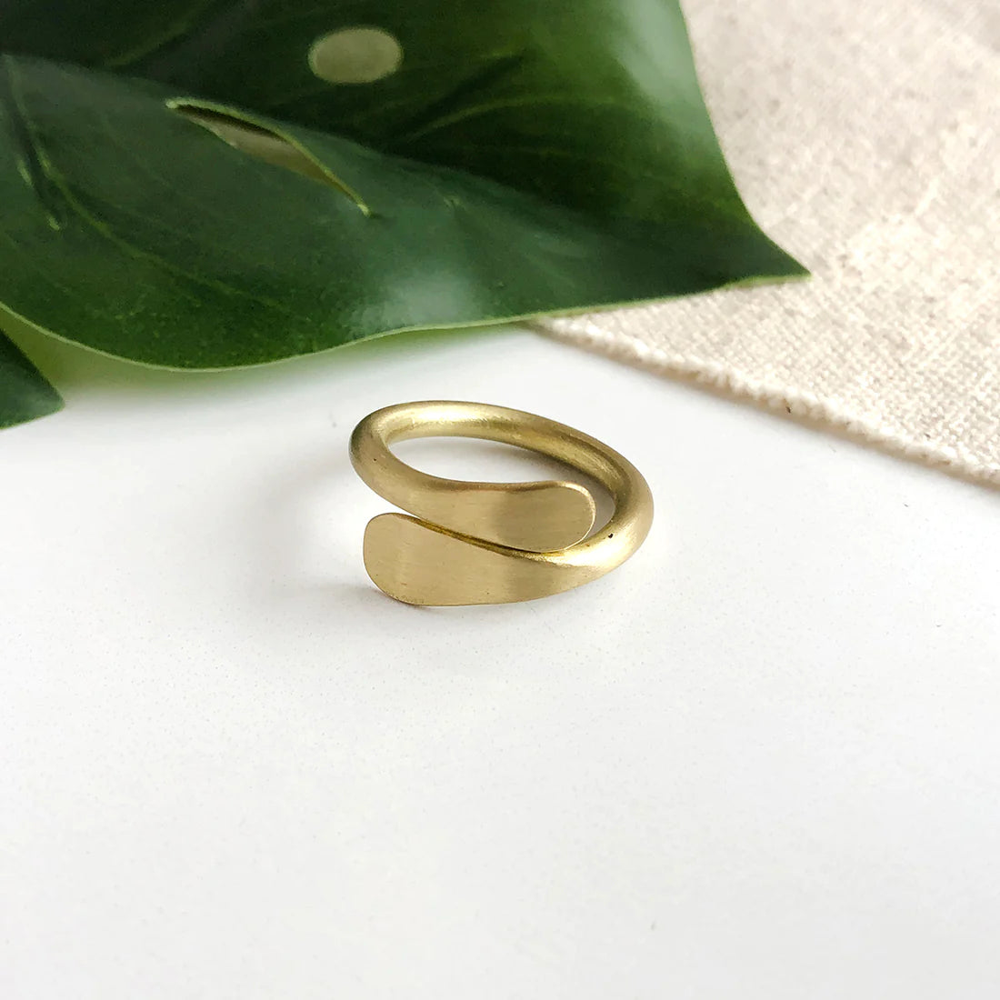 Overlap Ring – Lucia's World Emporium